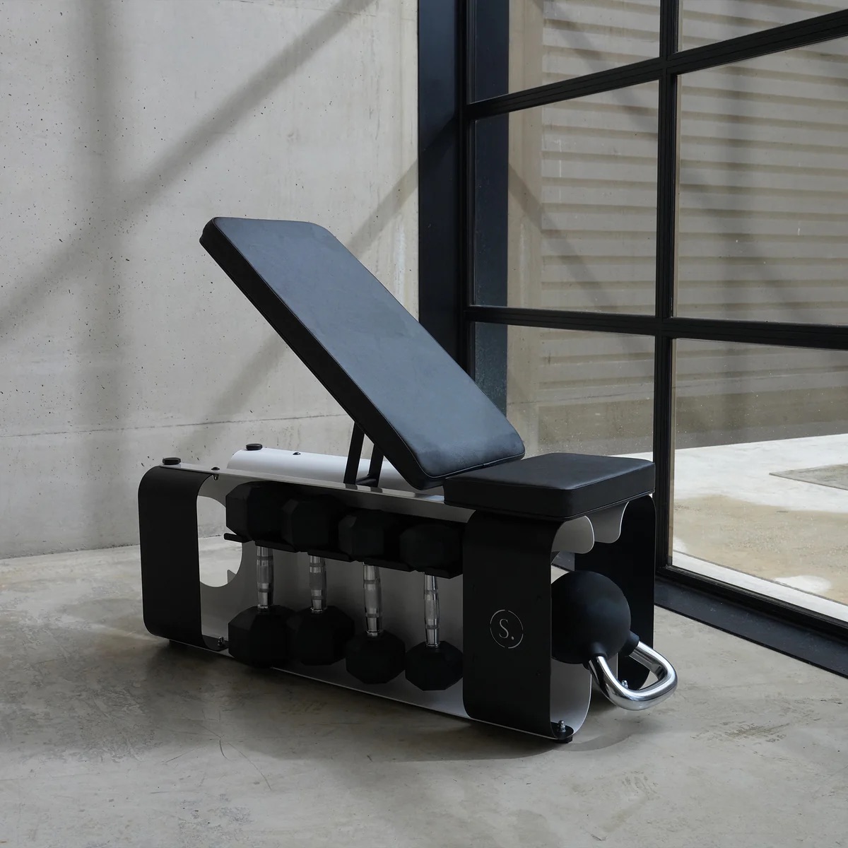Aγοράστε Signature Adjustable Storage Bench Online - Real Motion